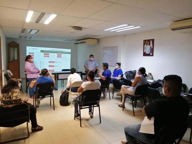 CAPACITACIÓN CONSTANTE AL PERSONAL DE SALUD, HERRAMIENTA PRINCIPAL PARA ...