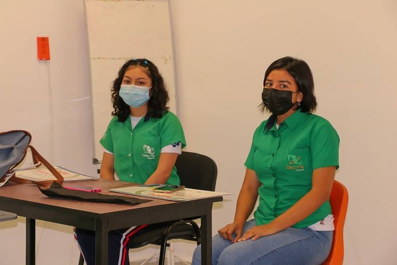 EGRESADOS DEL CECYTEC RECIBIERON BECAS DEL TECNOLÓGICO NACIONAL DE ...