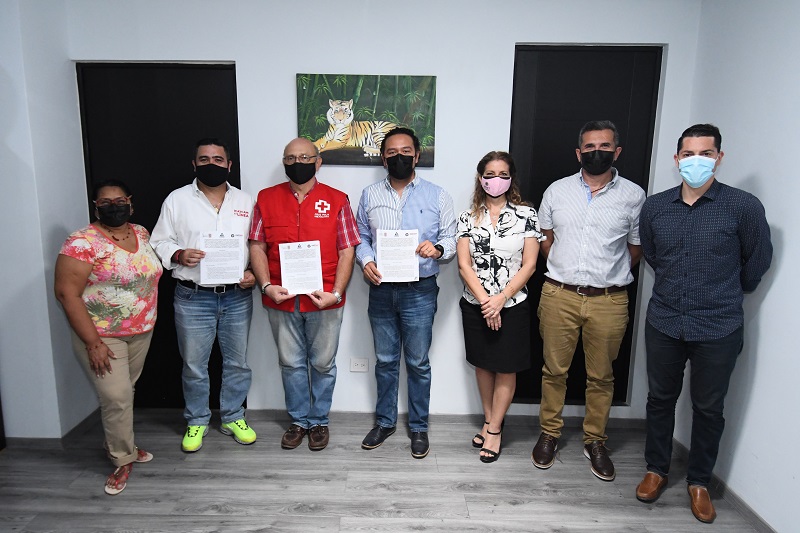 FIRMAN CONVENIO ICATCAM, CANACO Y CRUZ ROJA – Sala de Prensa
