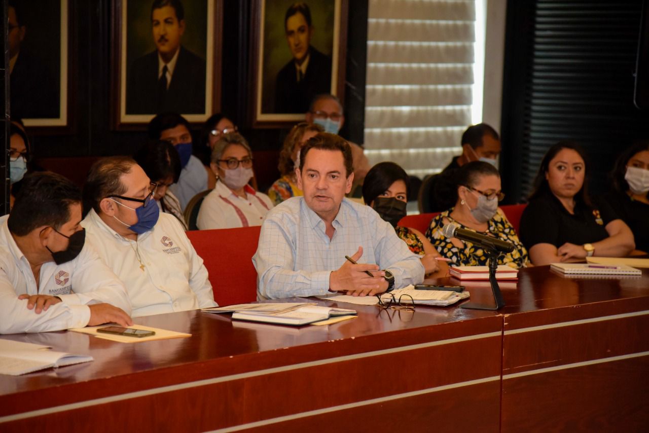 MEJORAR LA ATENCIÓN A LA CIUDADANÍA ES LA PRIORIDAD DE LA GOBERNADORA ...